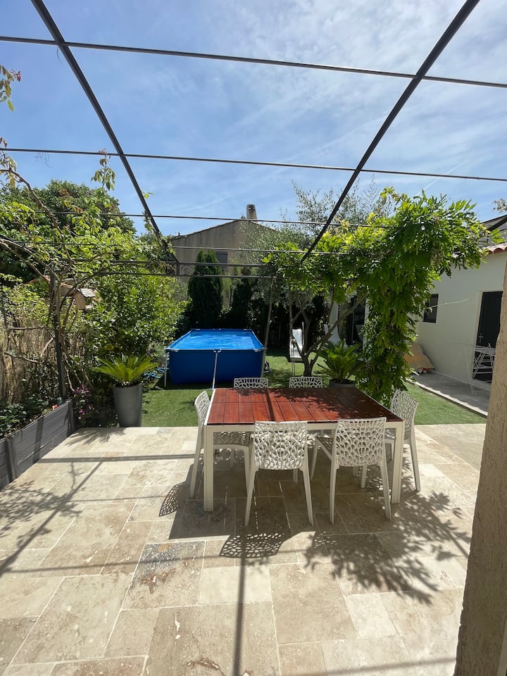 Maison Au Calme Jardin Et Piscine - Marseille