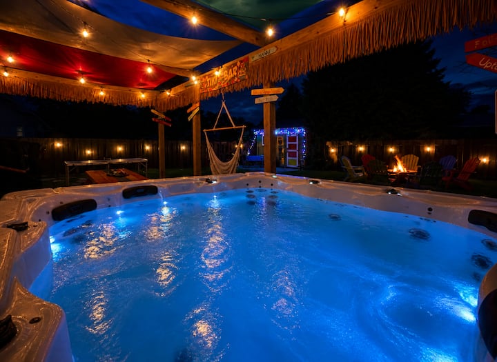 Hot Tub Retreat And Games - Best Location! - Bloomington