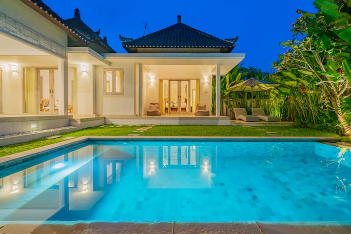 2br With Private Pool, Rice Field View. - Gianyar