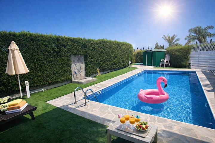 Relaxing Beach Bungalow - Zypern