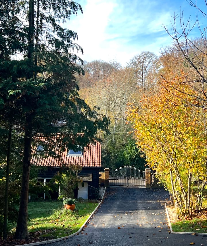 Entire Lodge With Private Terrace- Meopham, Harvel - Kent