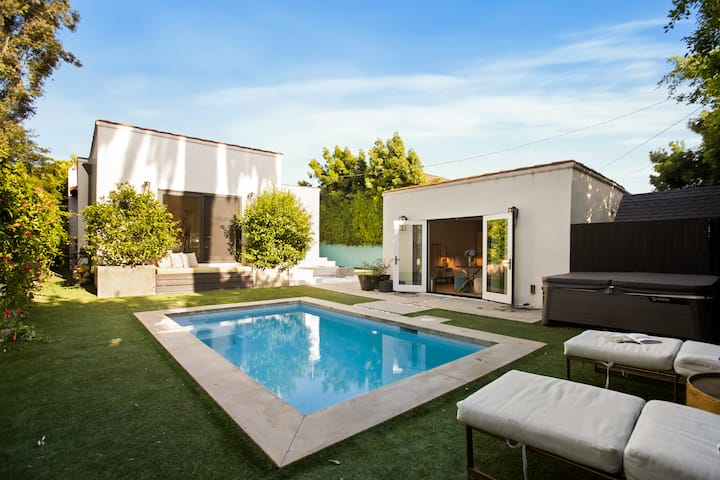 Fifa Weho Bh | 3 Br + Full Guest House Extra - Beverly Hills