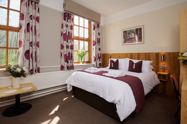 Cote Ghyll Mill B&b King Room (King & 1 Single) - Osmotherley