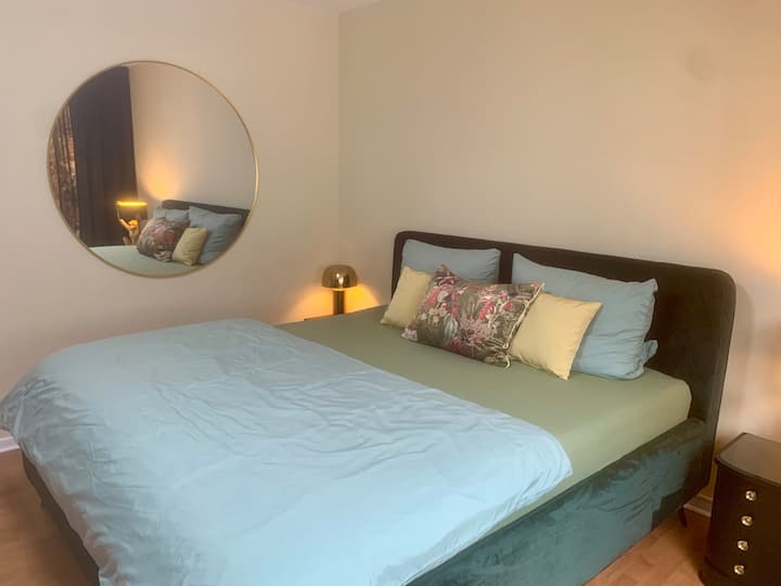 Mitten Drin: Schöne Wohnung In Hauptbahnhofsnähe - Cologne