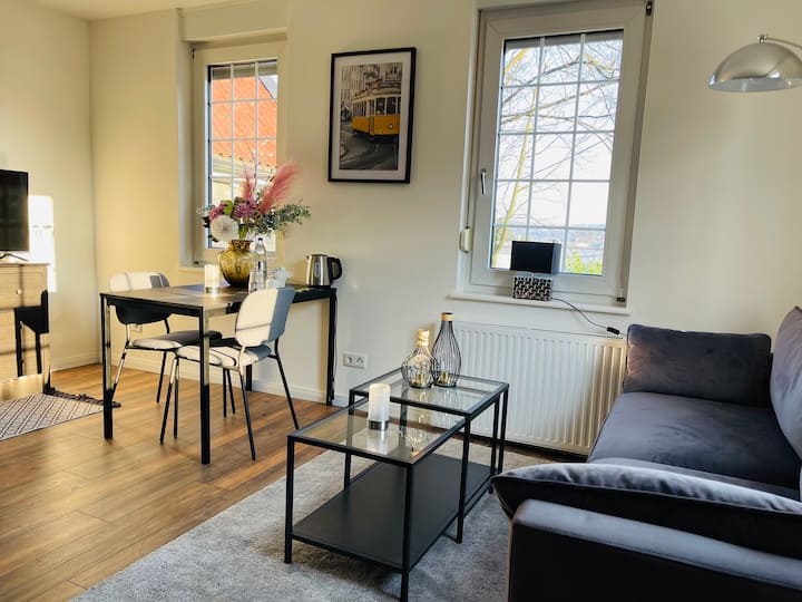 Große 3 Zimmer 97qm Appartement Für 4 Personen - Solingen