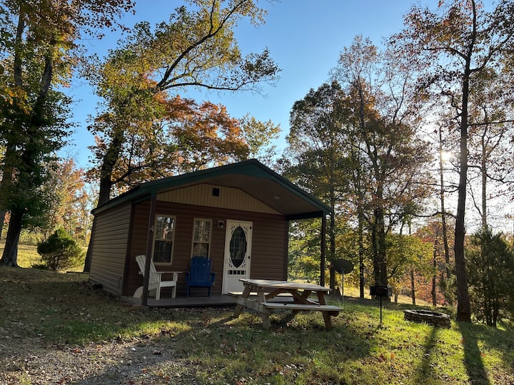 Refreshing Rural Retreat In Shaded Country Cabin - Bedford, VA