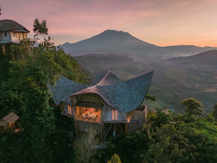 Sleep Above The Clouds • Bamboo Villa W/ Epicviews - Sidemen