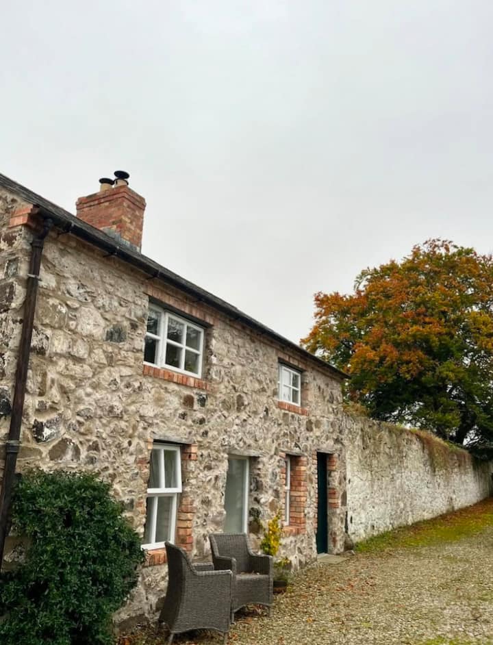 Worker's Cottage, Causeway Coast, Riverside Living - Portstewart