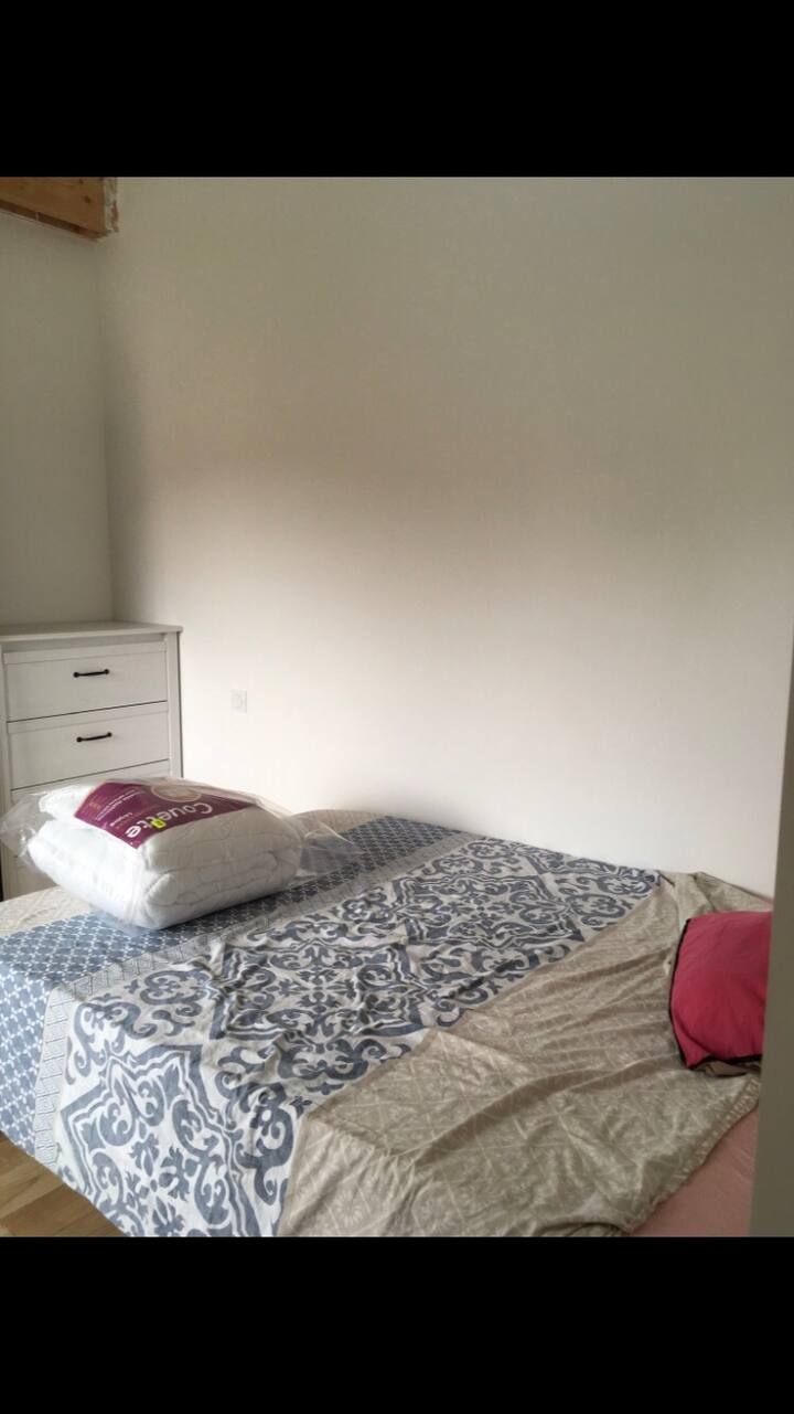 Chambre 11m2 Dans Grande Maison - Beaupréau