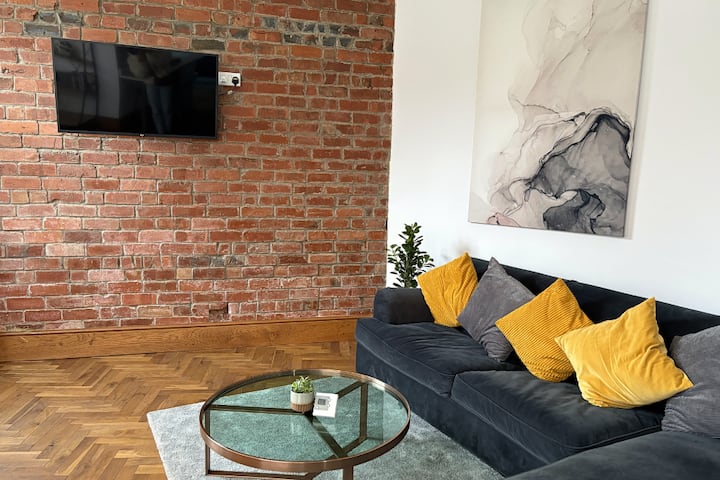 Chapel Allerton | Stylish 1-bed | Free Parking - Leeds