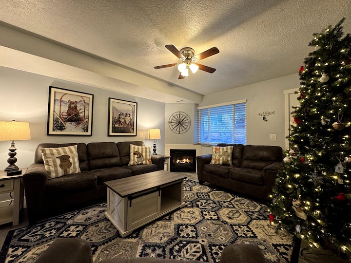 Holiday Bear Lake Retreat W/ Breathtaking Views - Bear Lake State Park, St Charles