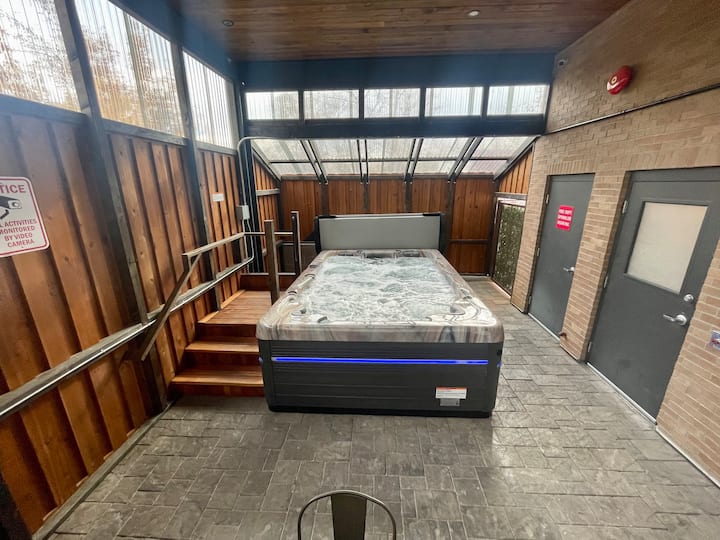 (202) Flagtown Lofts, 1 Bed 1 Bath, Ac W/hottub - Flagstaff, AZ