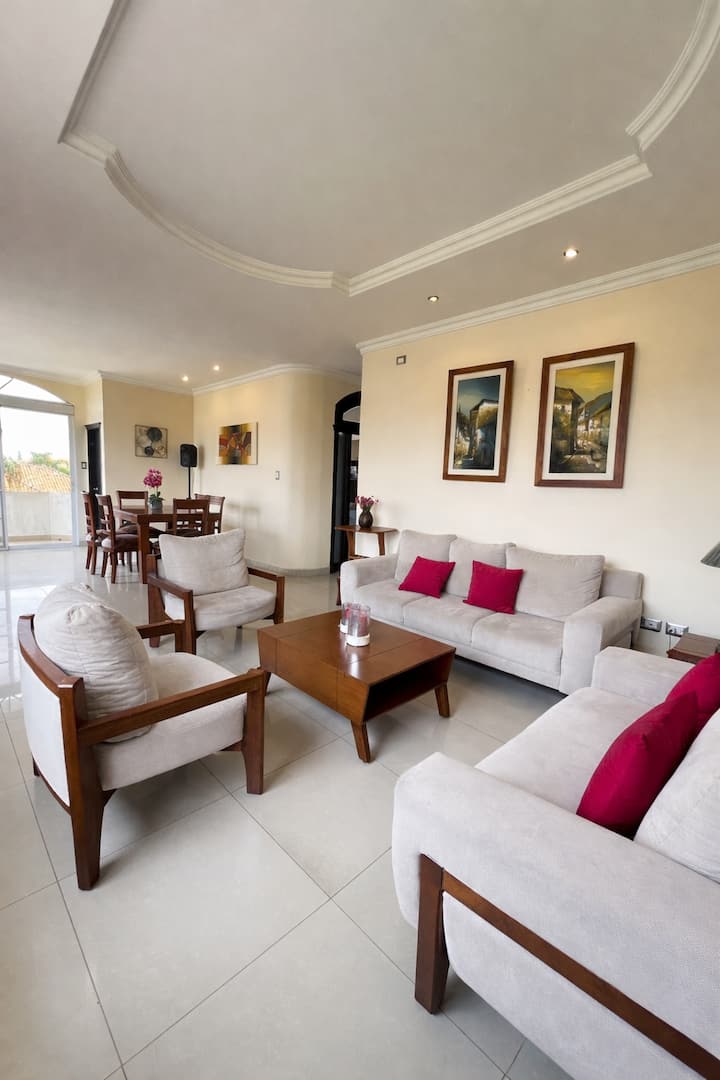 Amplio Y Luminoso En Samborondón, Seguridad 24/7 - Guayaquil