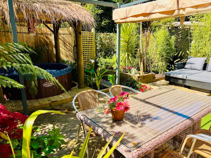 Log Cabin Wth Hot Tub Nr Beach/20 Min Walk To Town - Bournemouth