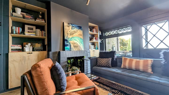 Sophisticated, Moody 1 Bd/1 Ba Apt W/ City Views - 舊金山, CA