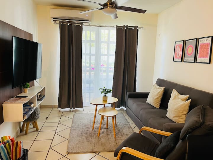 Charming Condo – Walk To Beach, Dining & Nightlife - Cabo San Lucas
