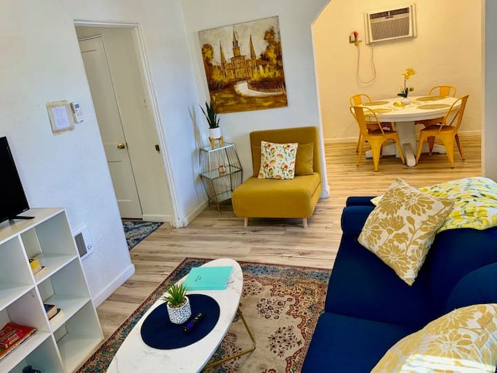 The Lighthouse: Simple Cozy & Clean Carlsbad 1br - Pecos River, Carlsbad