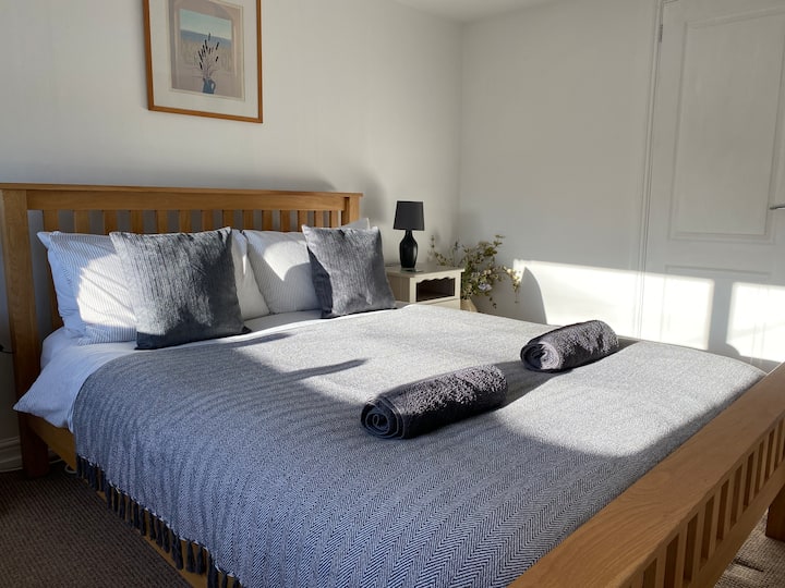 Bright And Sunny One Bedroom Apartment - Norfolk