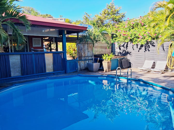 Fare Zen , Logement Entier Et Piscine Privée. - Tahiti