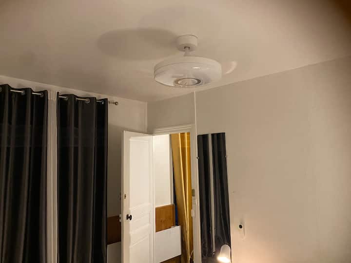 Ventilateur Plafonnier Très Confortable - Le Bourget