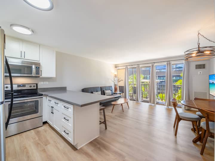 Spacious 1bdrm W/1 Parking/ac/washer/dryer/kitchen - Honolulu