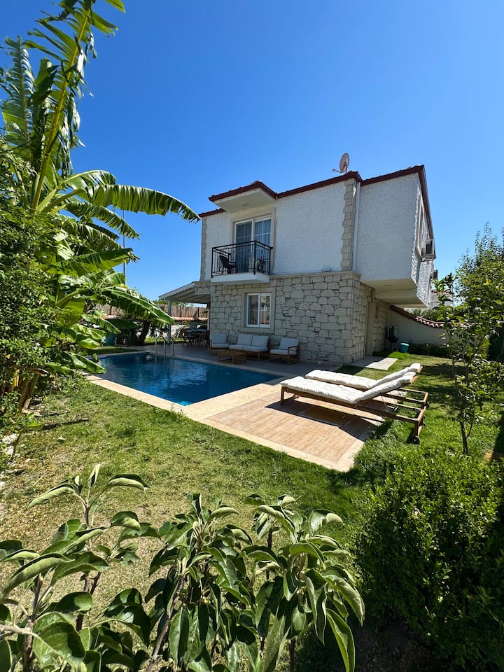 Villa Argia Alaçatı-müstakil 3+1 Villa - Alaçatı