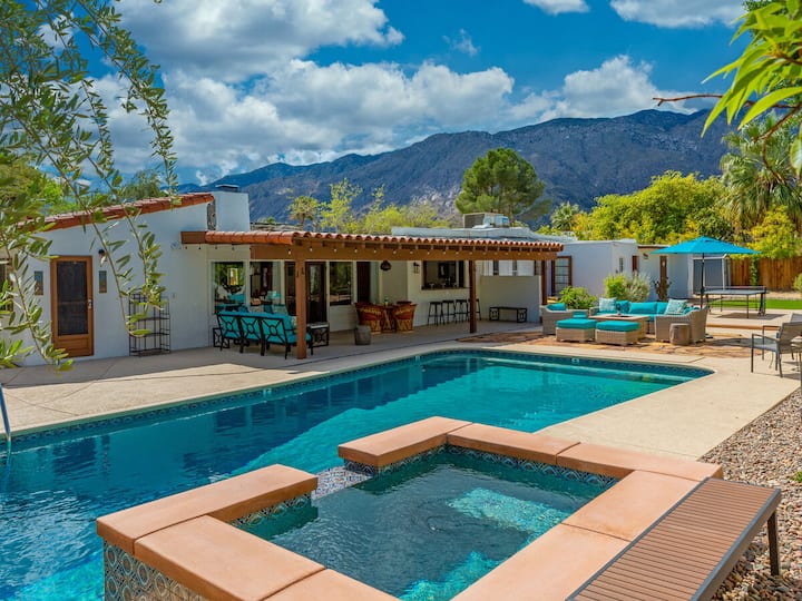 San Jacinto Hacienda - Resort-style Mtn View Pool Home! - Rancho Mirage, CA