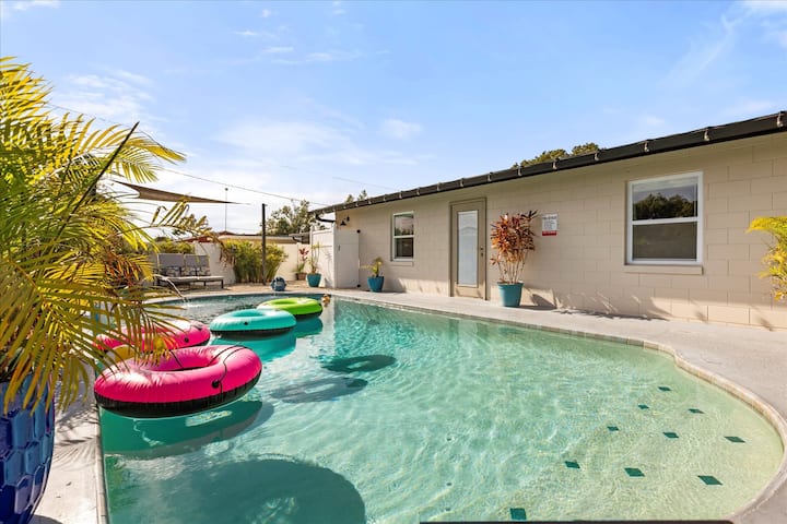 Oasis Comfy Suite #1 Location~heated Pool~4 Guests - Orlando