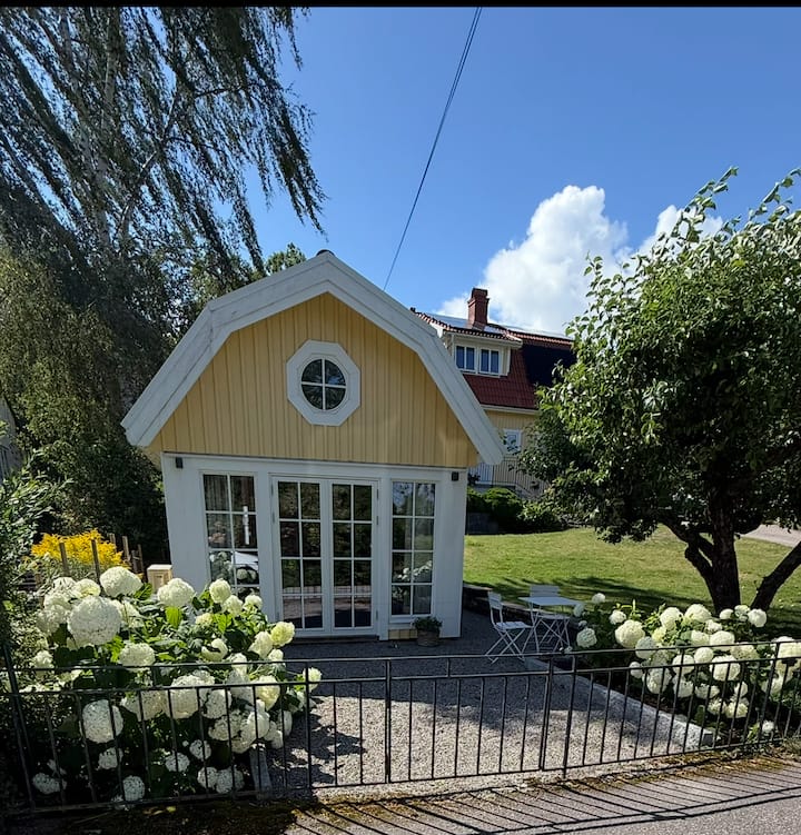 Mysig Minivilla Nära Allt.
Ej Husdjur. - Stockholm