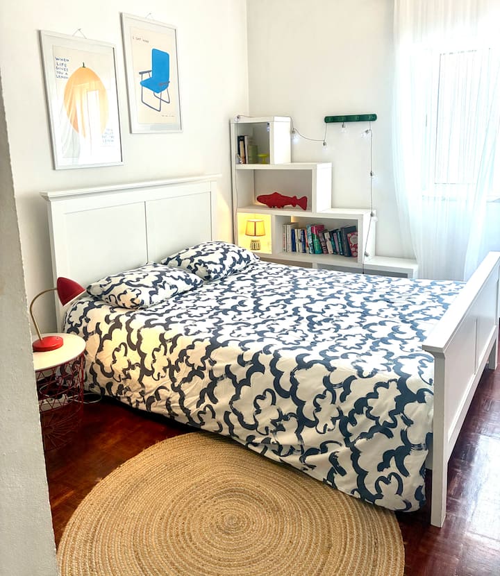 Central Apt With Balcony & Ac – Walk To The Beach - Portugal