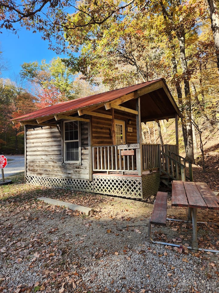 Cabin #8 - Babbling Brook - Nashville, IN