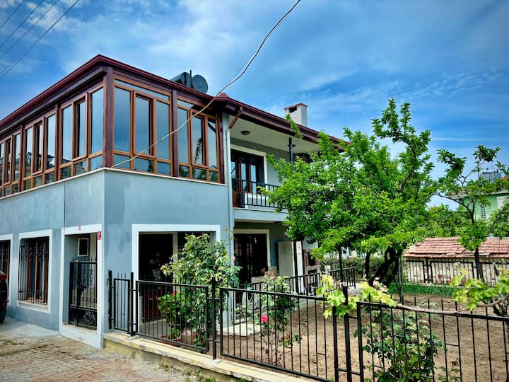 Deryakent Iğdeli Plajı Karşısı Villa - Ayvalık