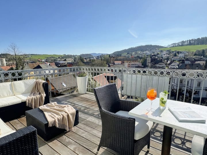 Ajoiespa - The Lovers Suite - Fall In Love, Again - Porrentruy