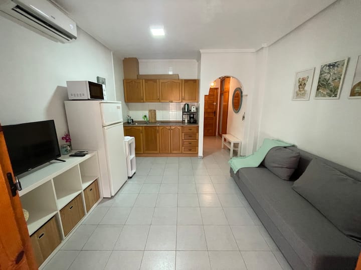 Estudio Cerca De La Playa, Equipado Y Luminoso. - Torrevieja