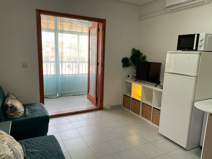 Estudio Cerca De La Playa, Equipado Y Luminoso. - Torrevieja