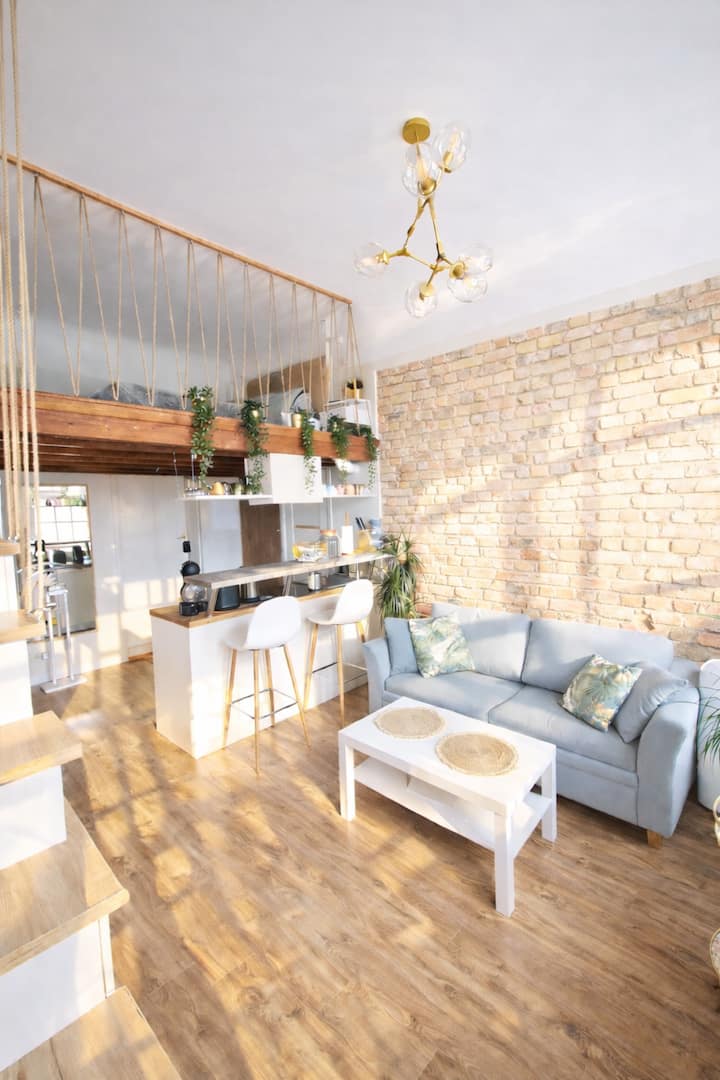 Bright Loft With Bathtub City Center - Riga