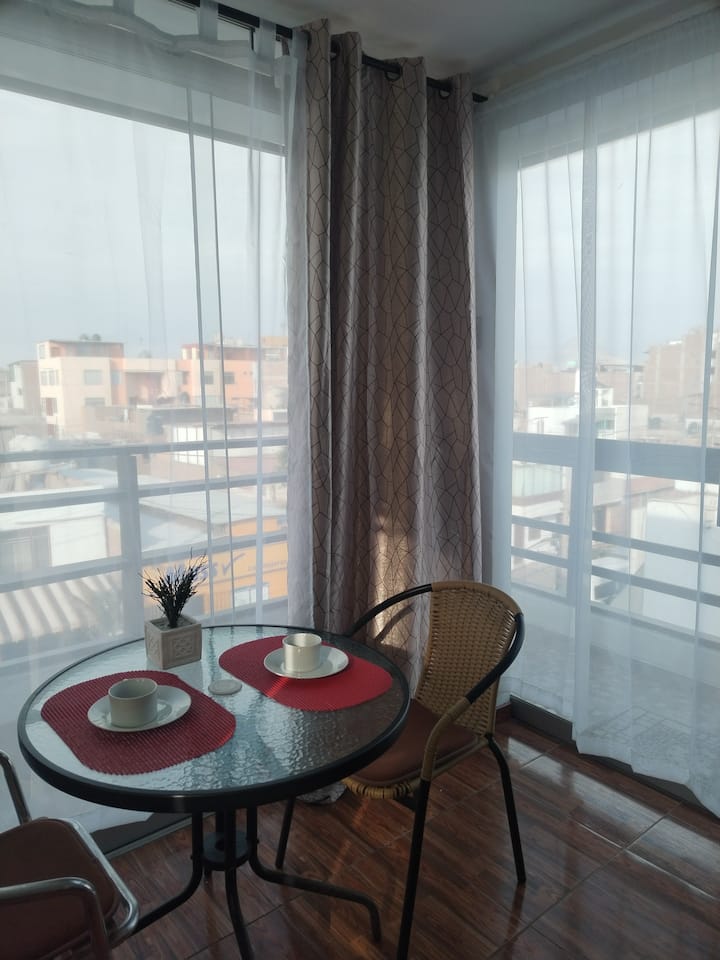 Hermoso Departamento Céntrico Con Balcon Piso 4 - Huanchaco