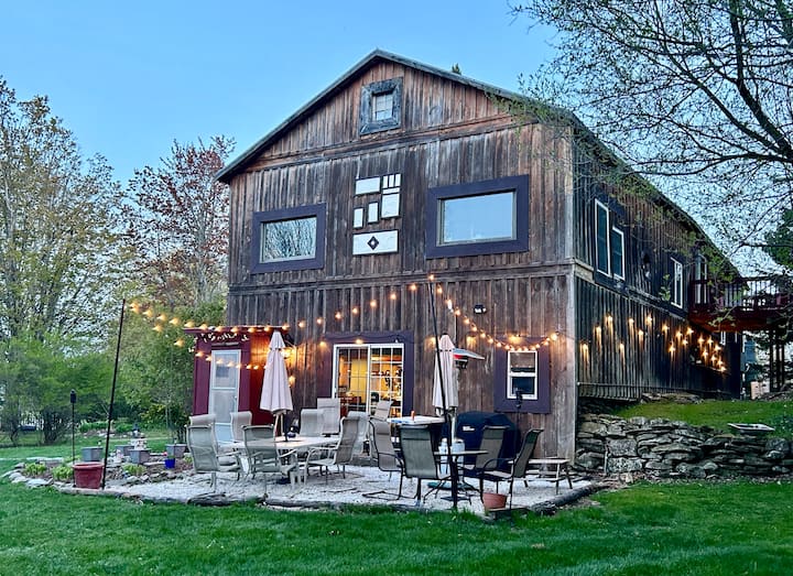 Historic Catskills Barn On 11 Private Acres - Mine Kill State Park, North Blenheim