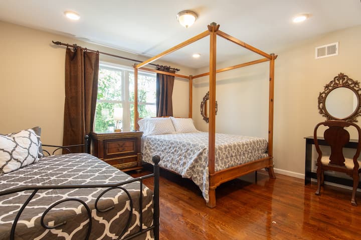 English Suite Near Ewr/nyc And Outlet Mall - Newark, NJ