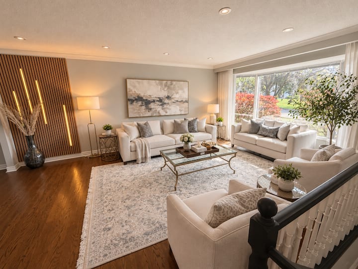 Bright 3br/2ba Thornhill Home | Garage & Backyard - Markham