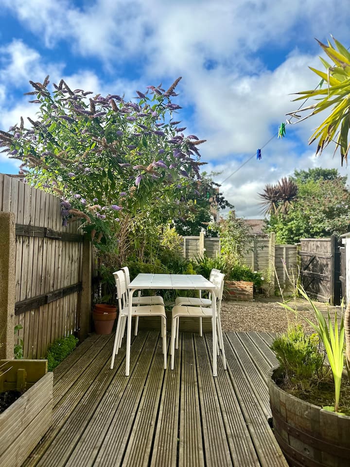 The Garden Flat - Holt