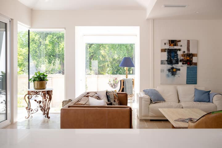 Cook Park Haven | New Renovation | Central Orange - Orange