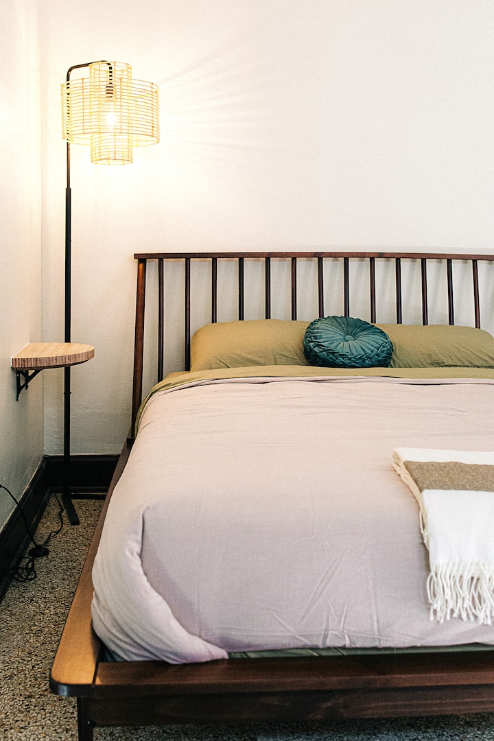 Downtown Historic Studio. Unit F. - Madison, WI