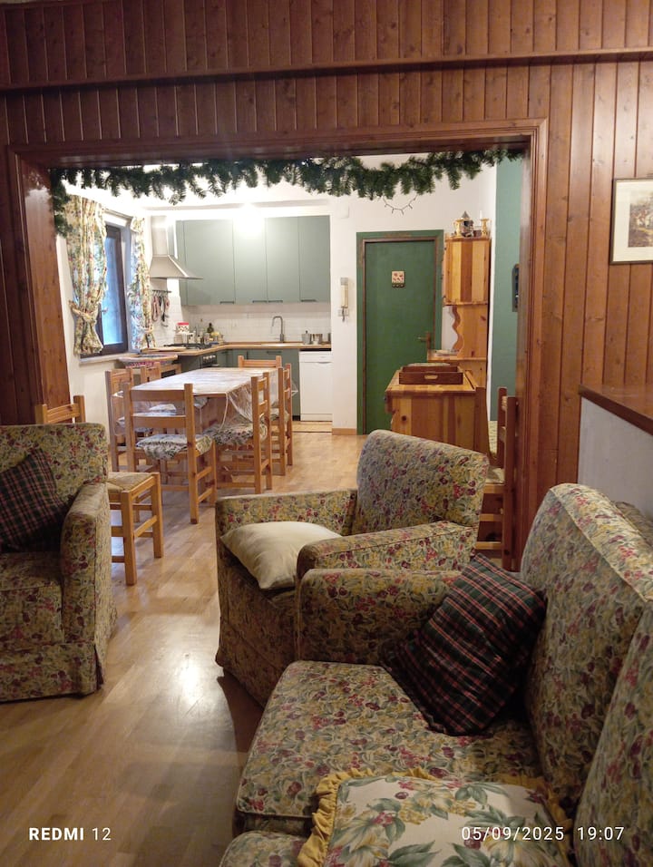 Big Apartment Ovindoli - 아브루초