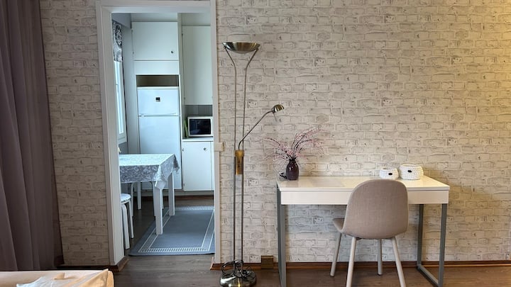 Yksiö Meri-porissa Lomailuun Tai Työkeikalle - Pori