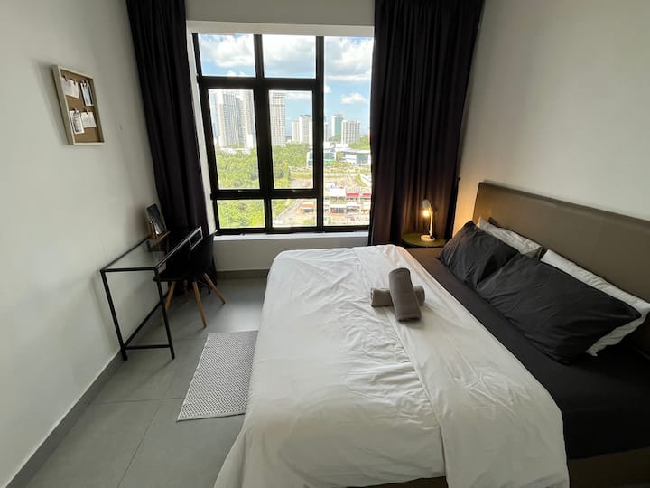 Dese Space @ Kanvas Soho | Netflix - Cyberjaya