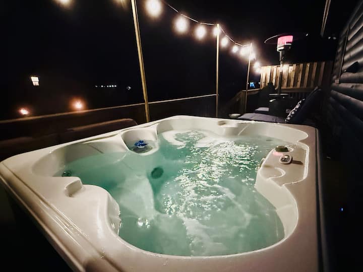 Hot Tub~5 Min To Polar Express|waterfalls|nat Park - Bryson City, NC
