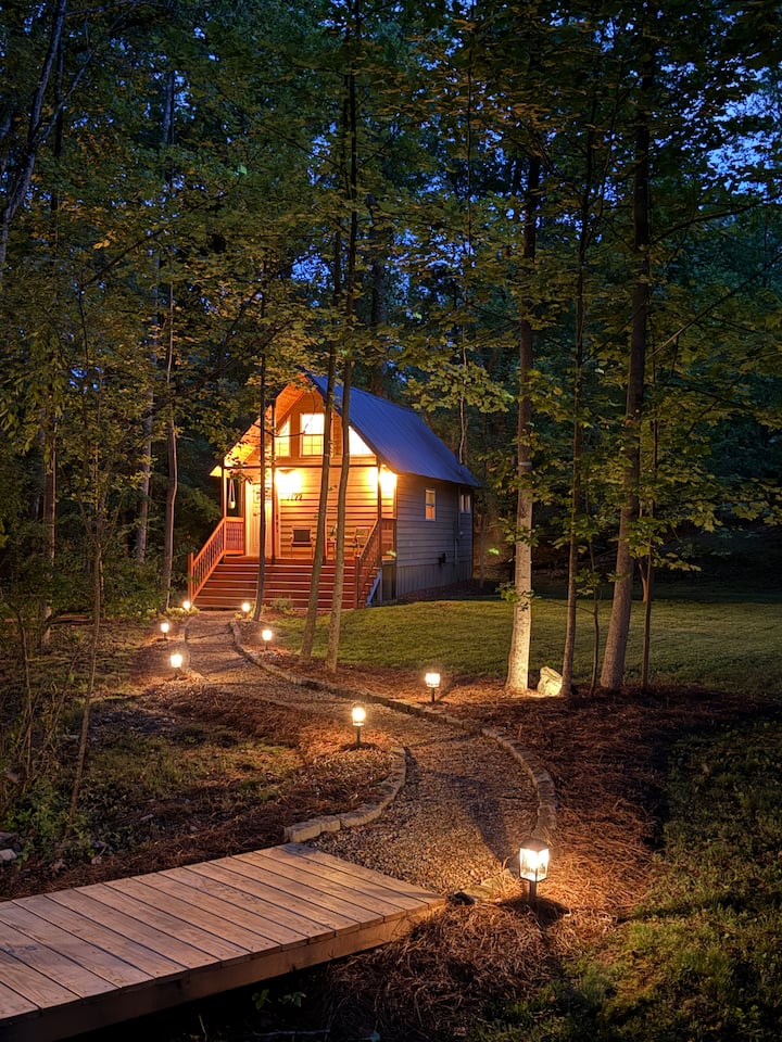 Little Blue
Creekside Tiny House - Lynchburg, VA