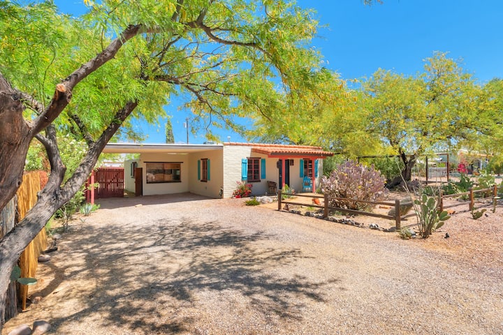 La Casita Encantada - Tucson, AZ