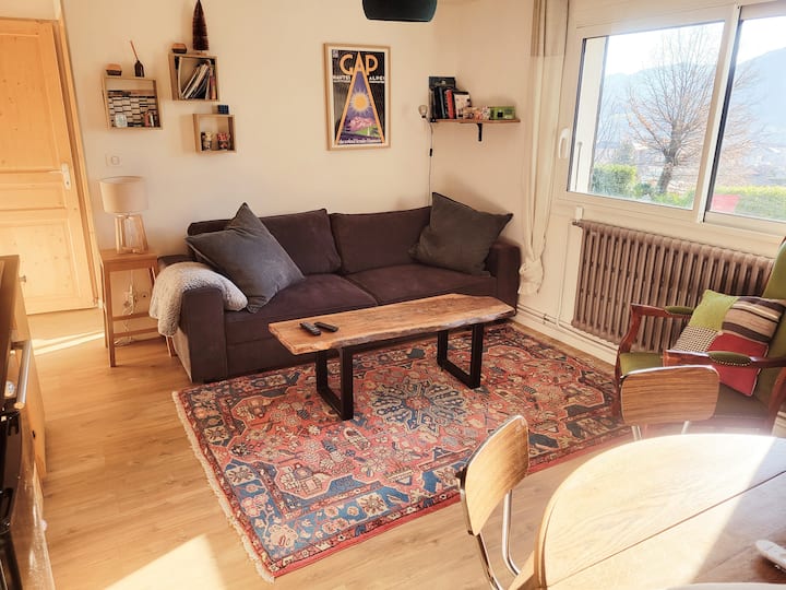 Rez De Jardin T2 Dans Un Chalet, Gap Sud - Gap